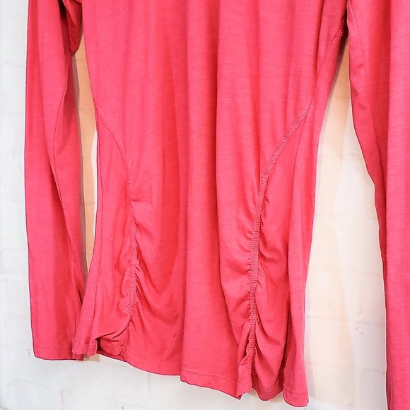 Athleta | Tops | Athleta Pink Ruched Long Sleeve Sport Workout Med ...